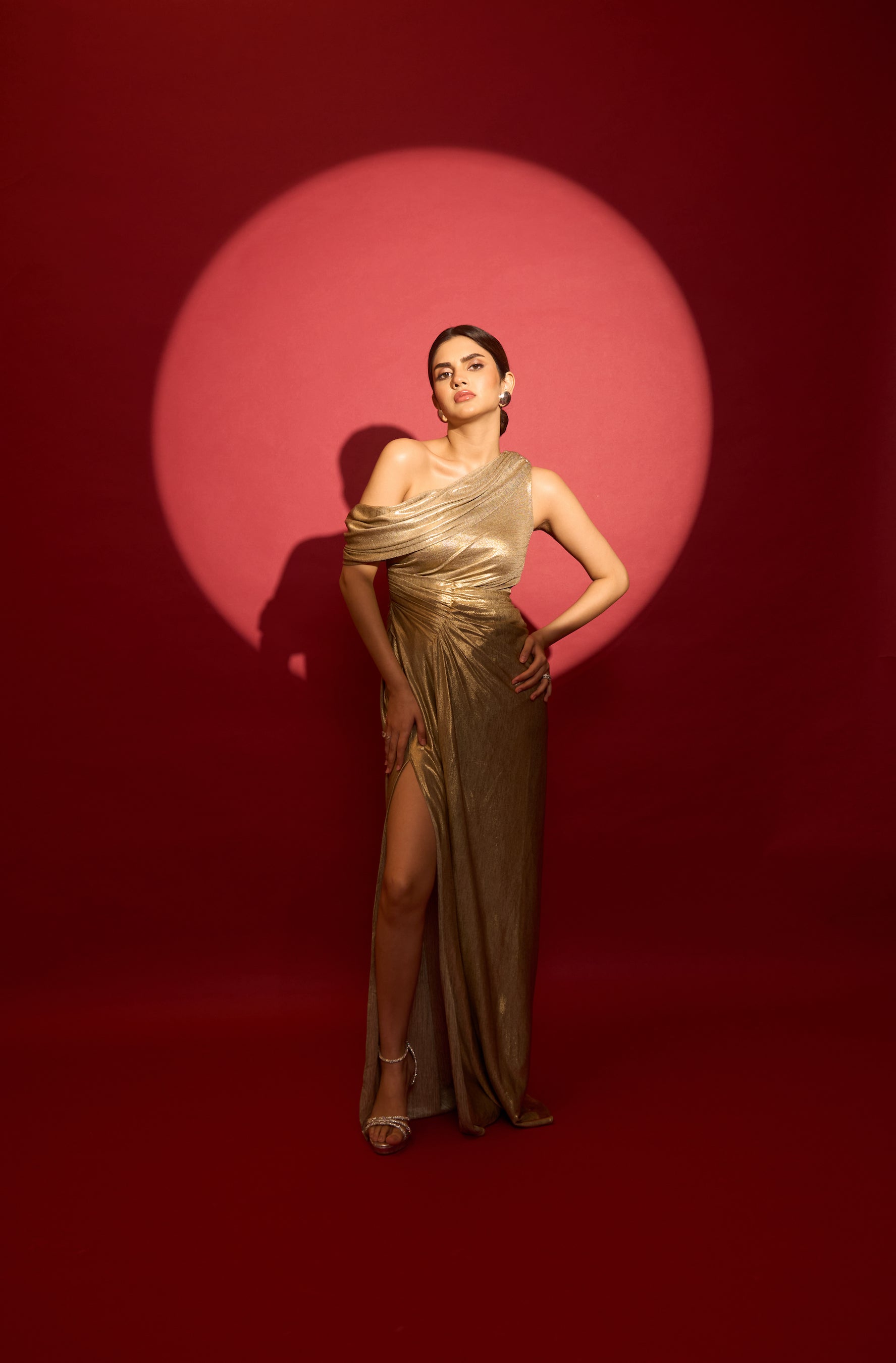 Soleil Draped Gown – thesoireeofficial